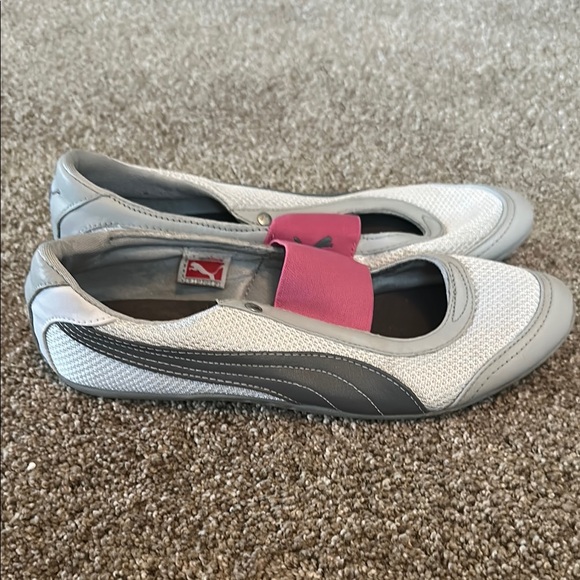 Puma | Shoes | Puma Gray And Pink Minimalist Sneakers | Poshmark